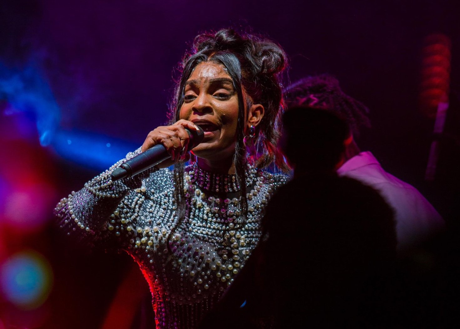 Dëna Babe brise le silence sur un passé douloureux de sa vie dans sa nouvelle chanson “San Tit ...